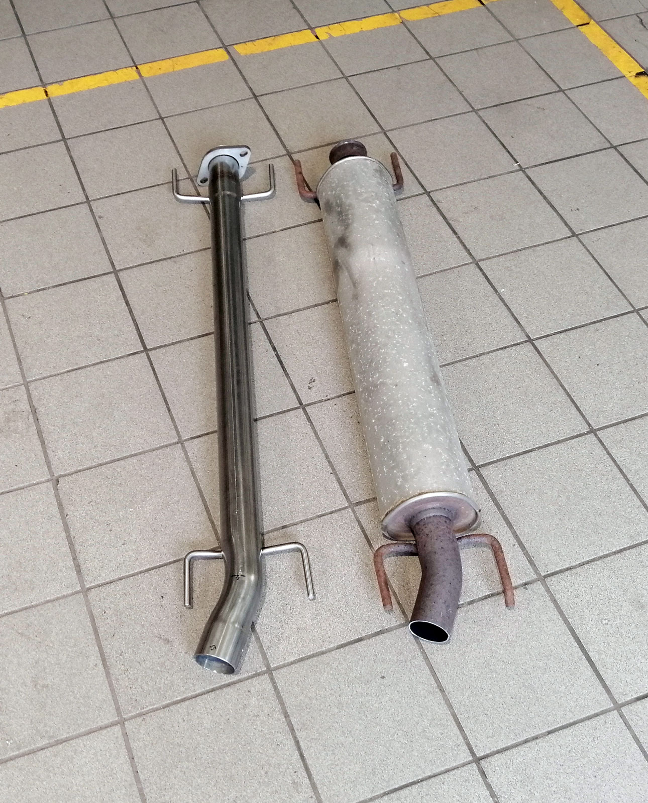 Vauxhall Astra H VXR Resonator Delete Pipe - Zaustworx