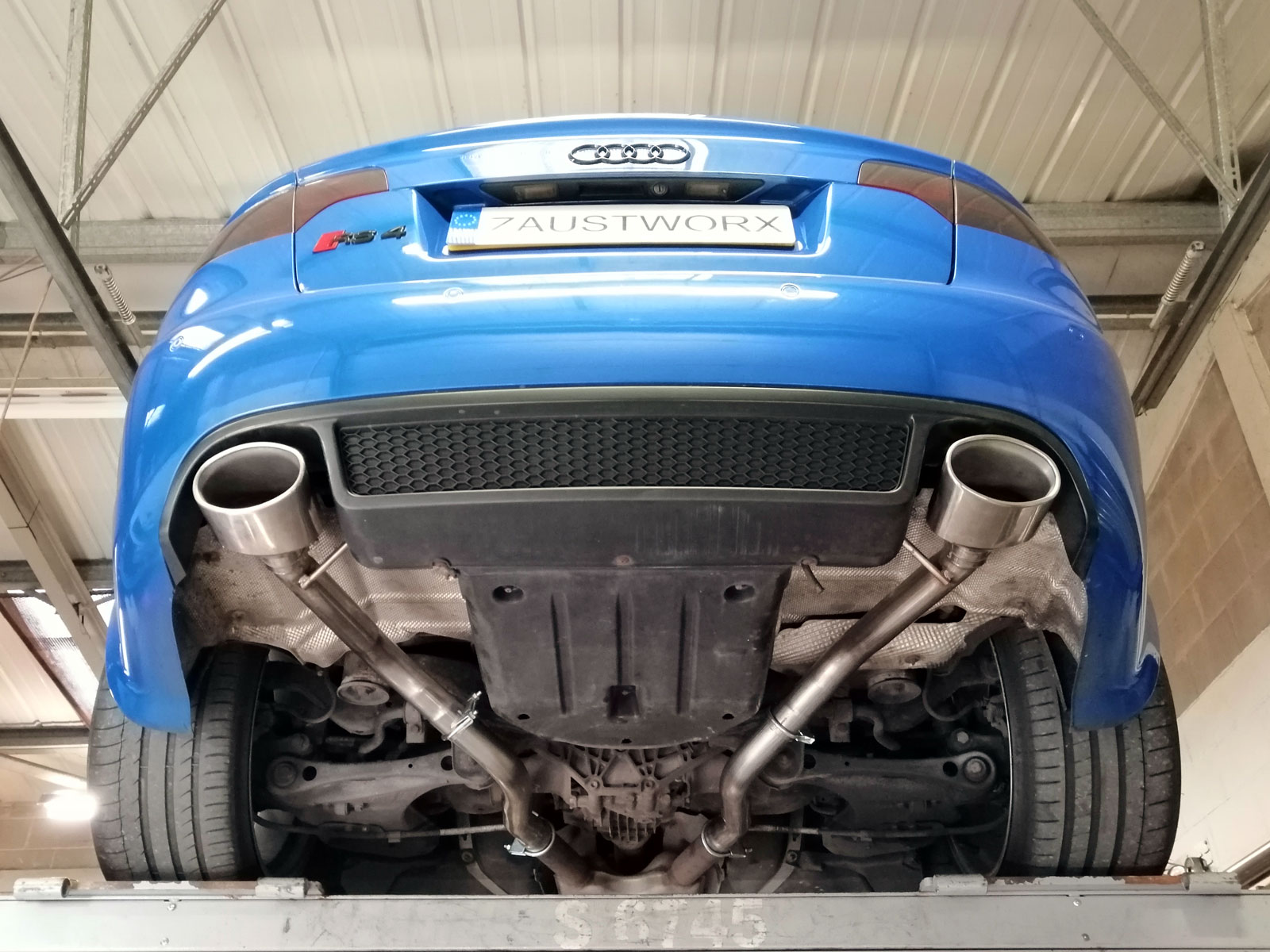 Audi RS4 (B7) Rear Silencer Deletes - Zaustworx