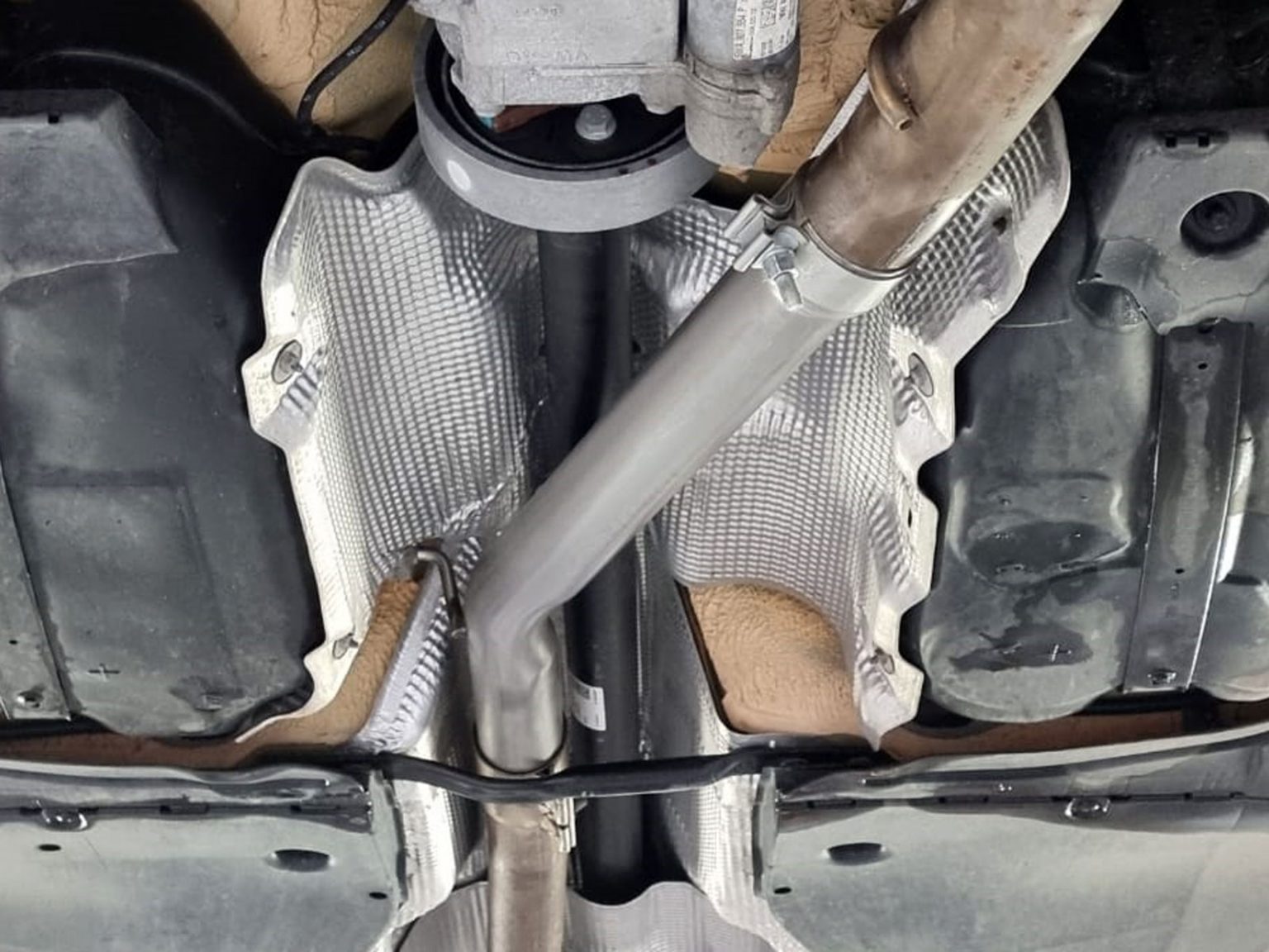 Volkswagen T-ROC R Resonator Delete Pipe - Zaustworx