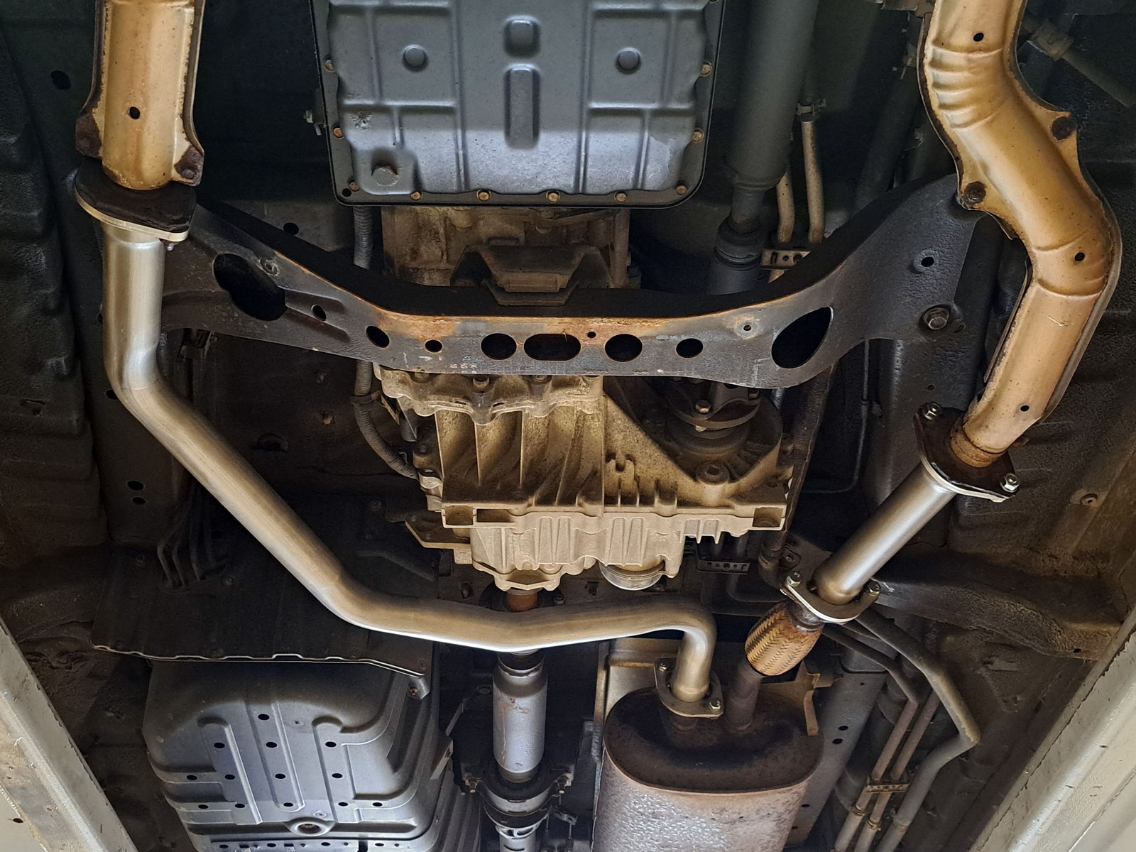 Nissan elgrand e51 exhaust system store