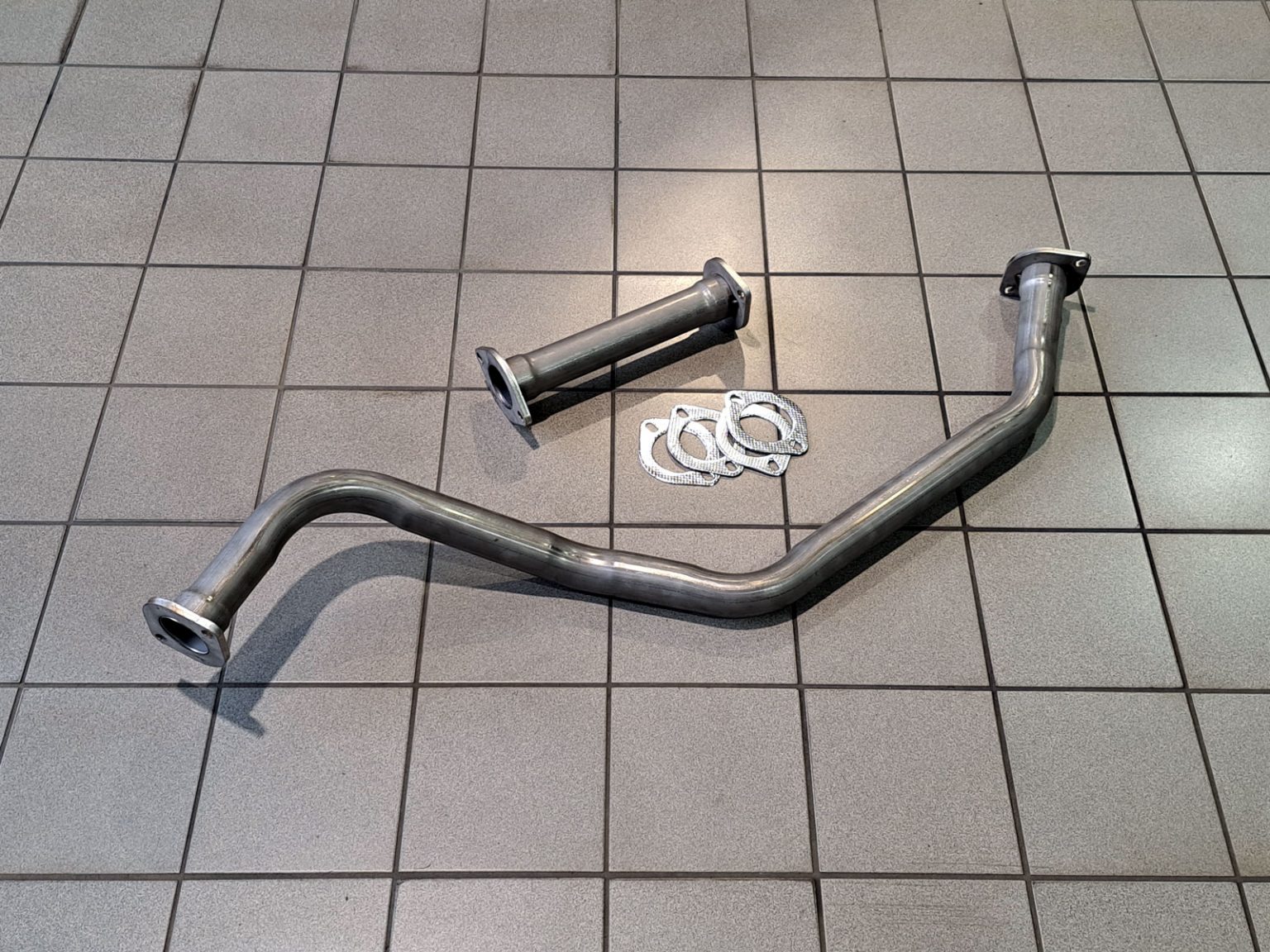 Nissan Elgrand 3.5 V6 Secondary Decat Pipes - Zaustworx